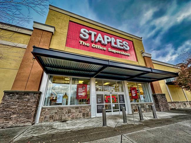 Staples in Westwood Village closing Nov. 17; Lease not renewed ...